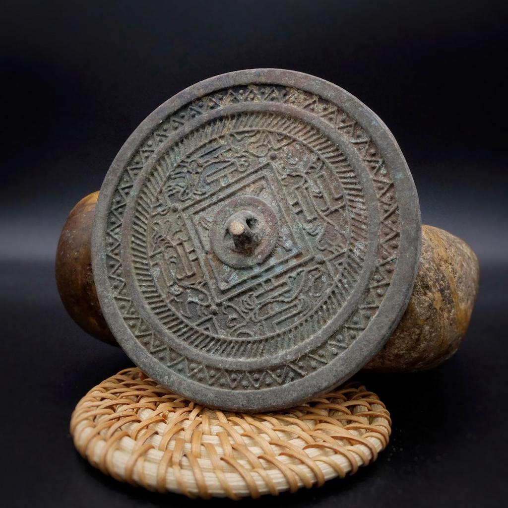 ShamanBazar — каталог шаманских зеркал