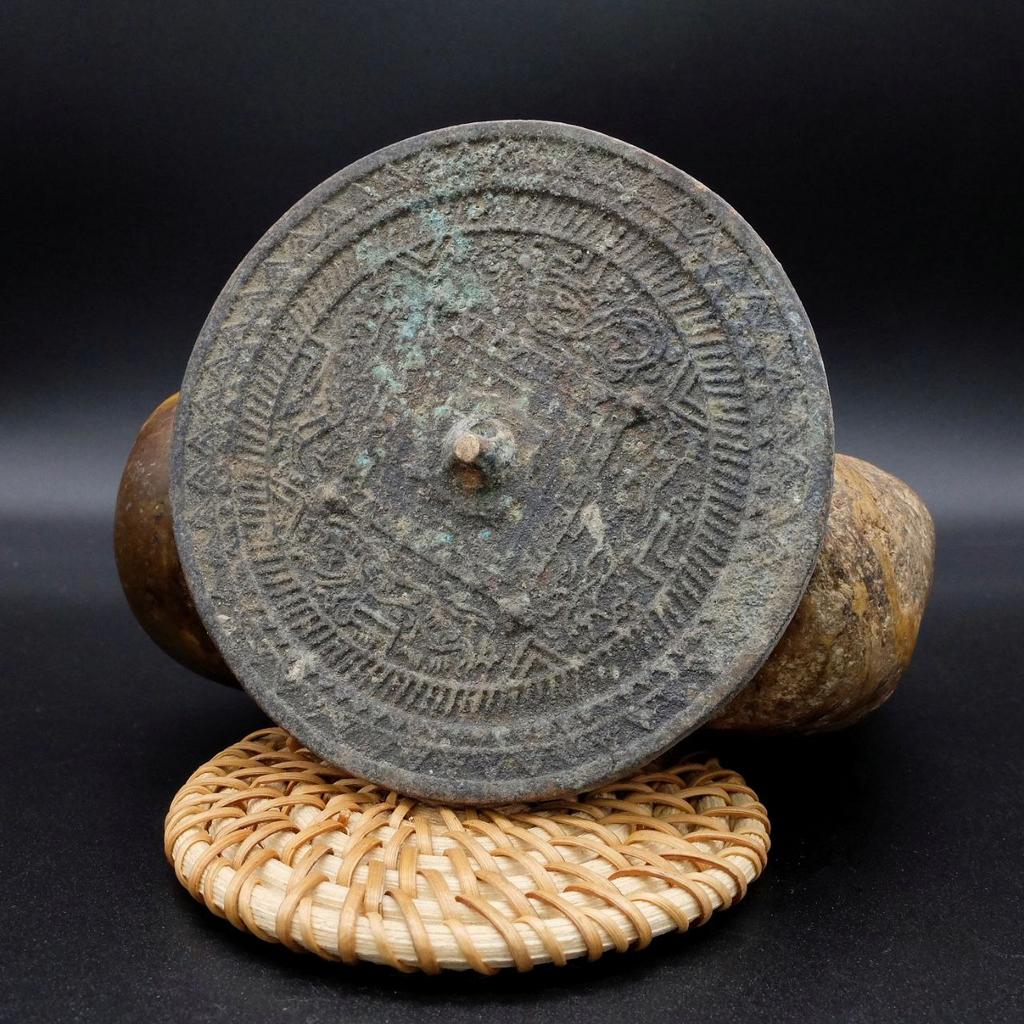 ShamanBazar — каталог шаманских зеркал