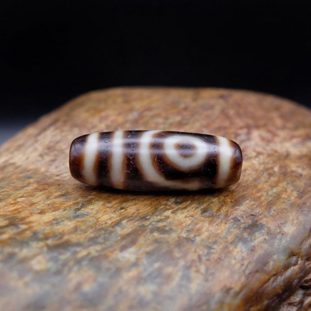 ShamanBazar — коллекция бусин дзи