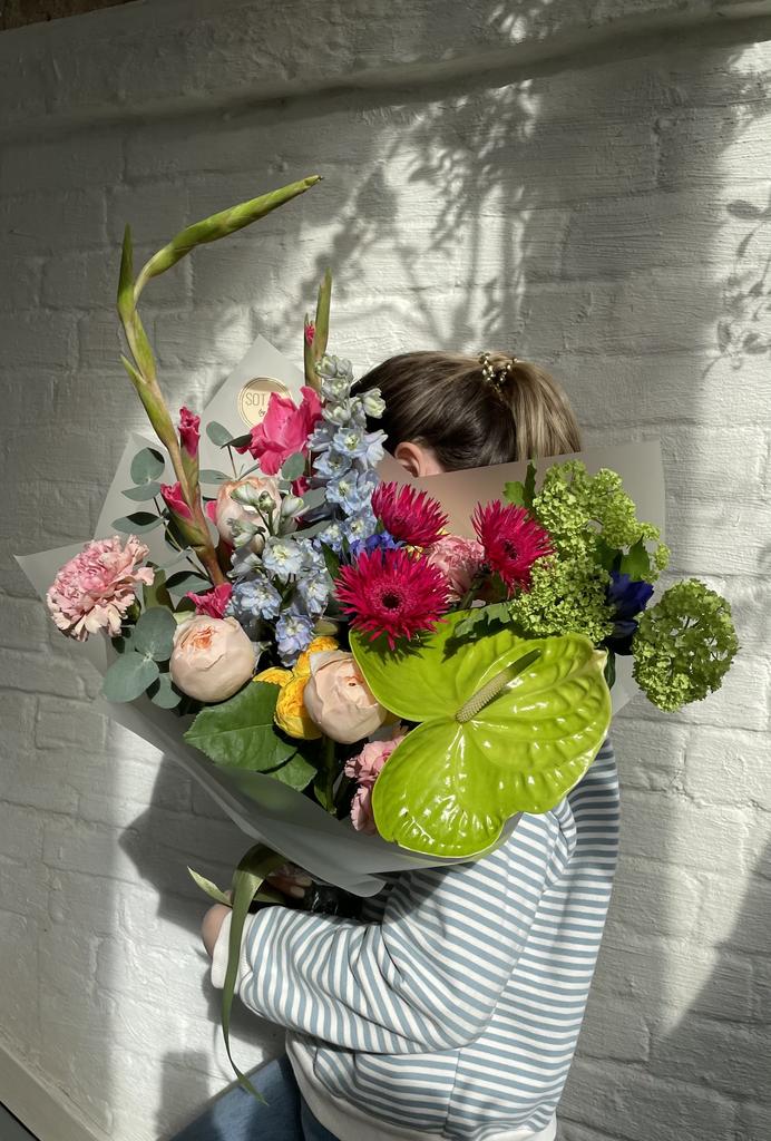 SIMPLE BOUQUETS