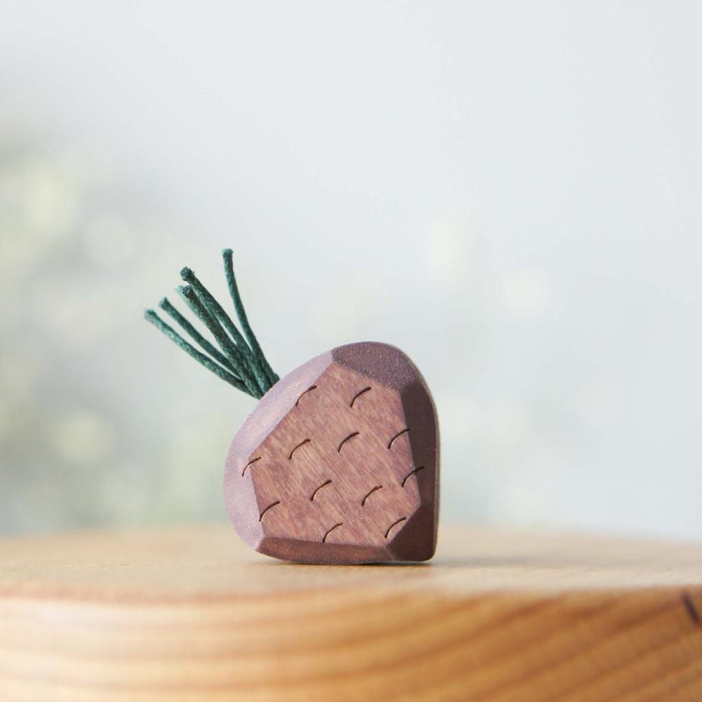 Wooden toys for kids, babies and toddlers | Tiny fox hole