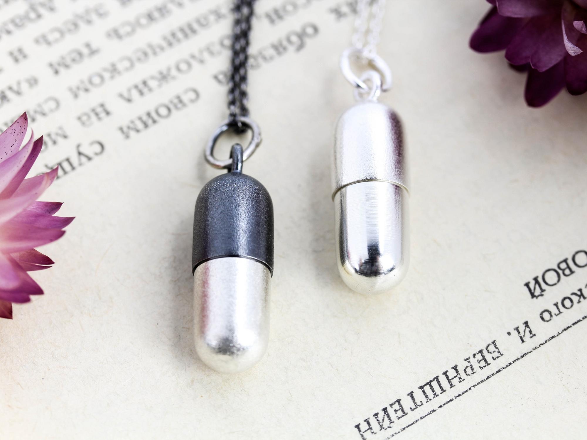 Куда Тёк Нил - Подвески