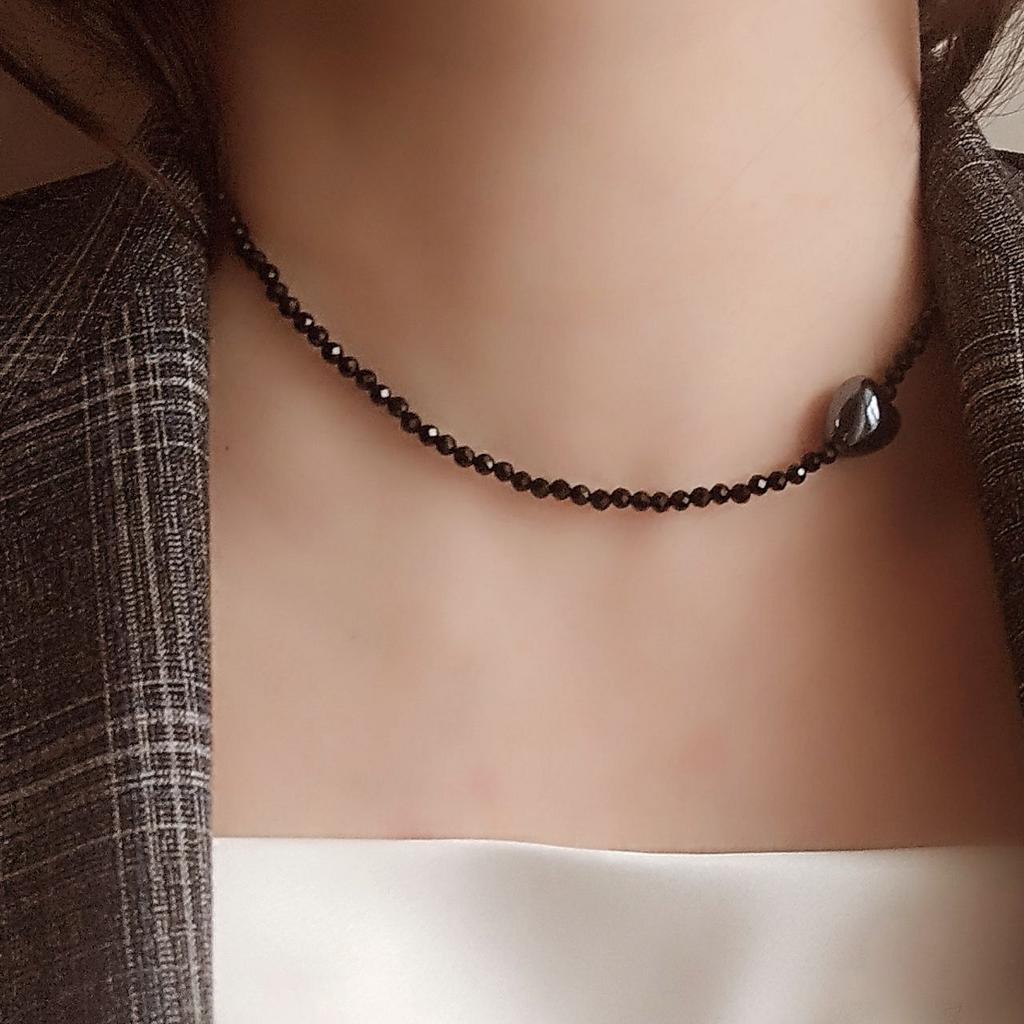 Колье и Чокеры