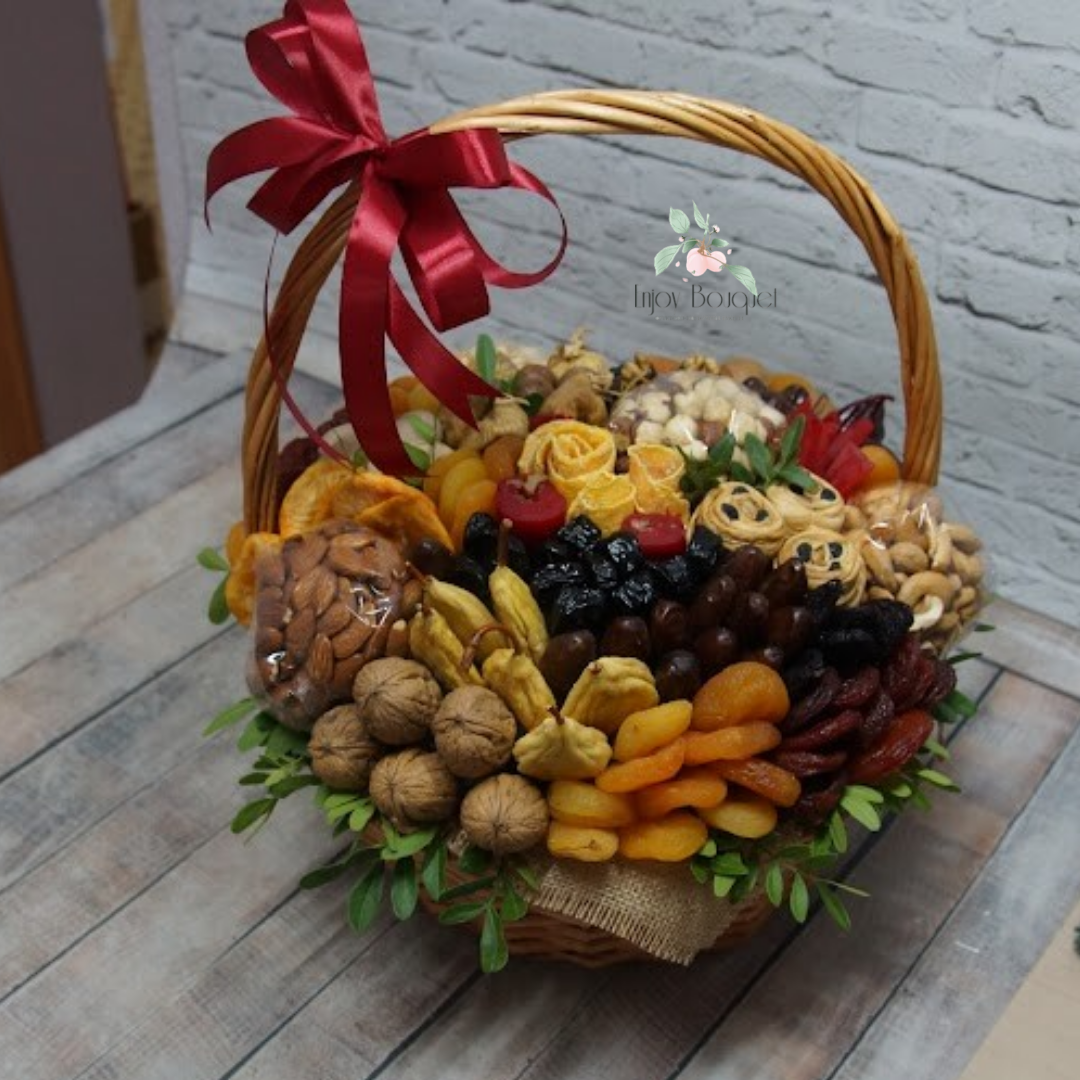 Корзины с сухофруктами купить в Москве