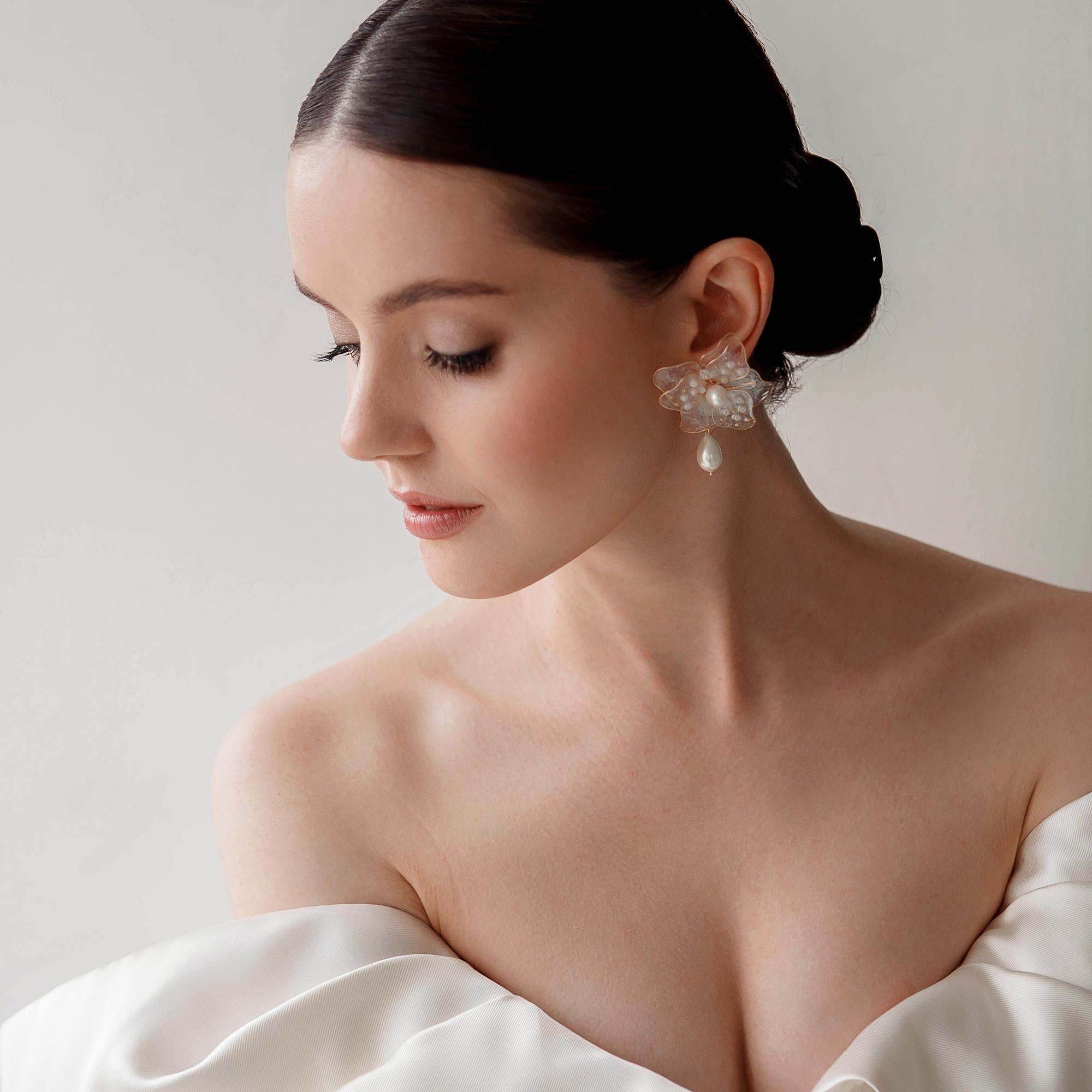 Серьги-цветы и лепестки Lovely Bride